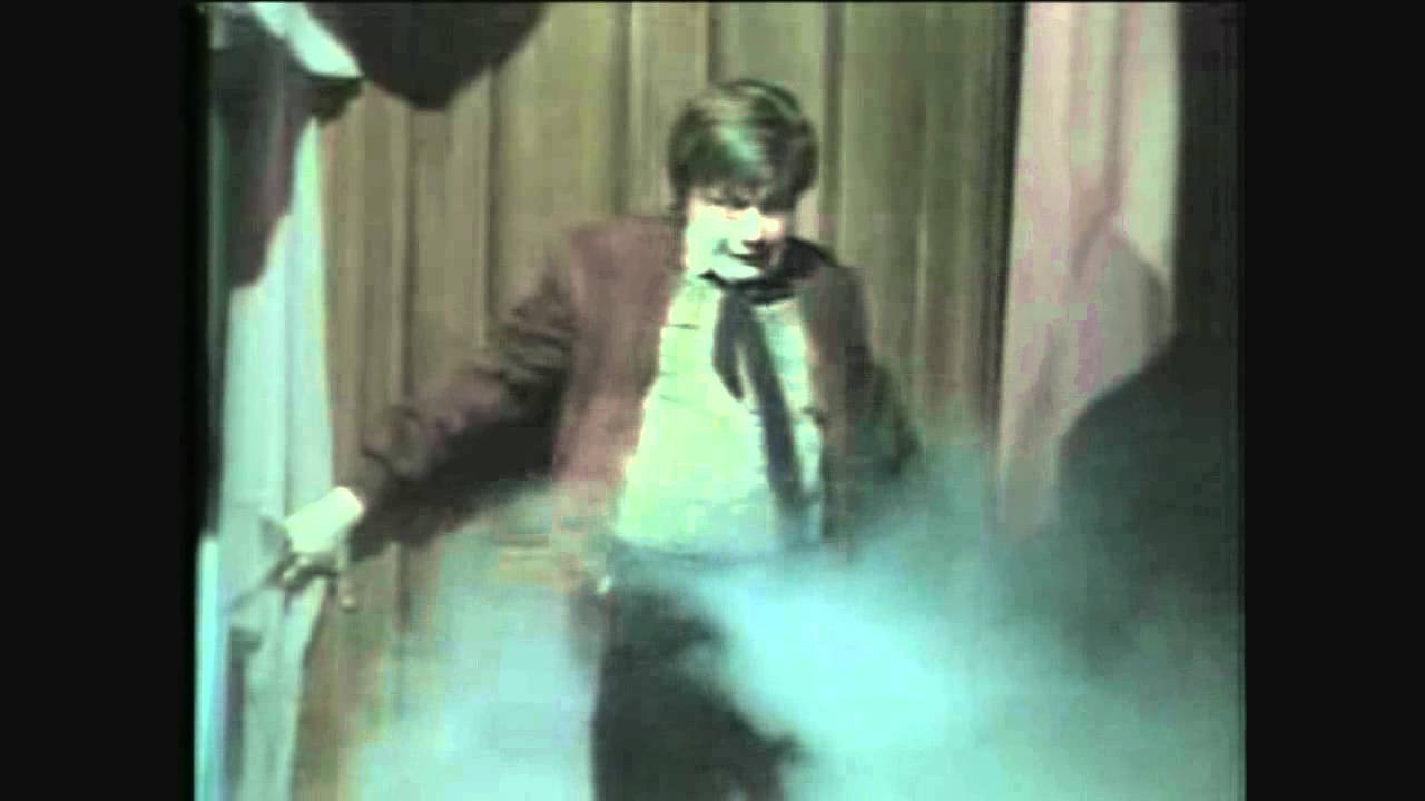 Willie Loomis I'm Scared - YouTube