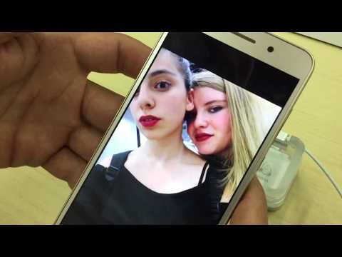 Cep telefonu selfi cekenler