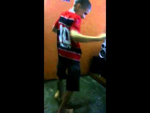 Kaique Dança muito