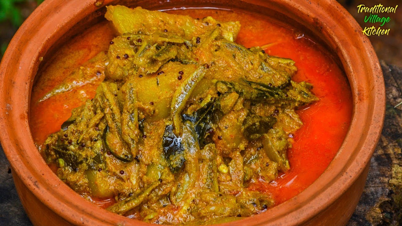 ගමේ රසට හාල්මැස්සෝ කරිය | Halmasso Curry Recipe Sinhala | Sprats Curry ...