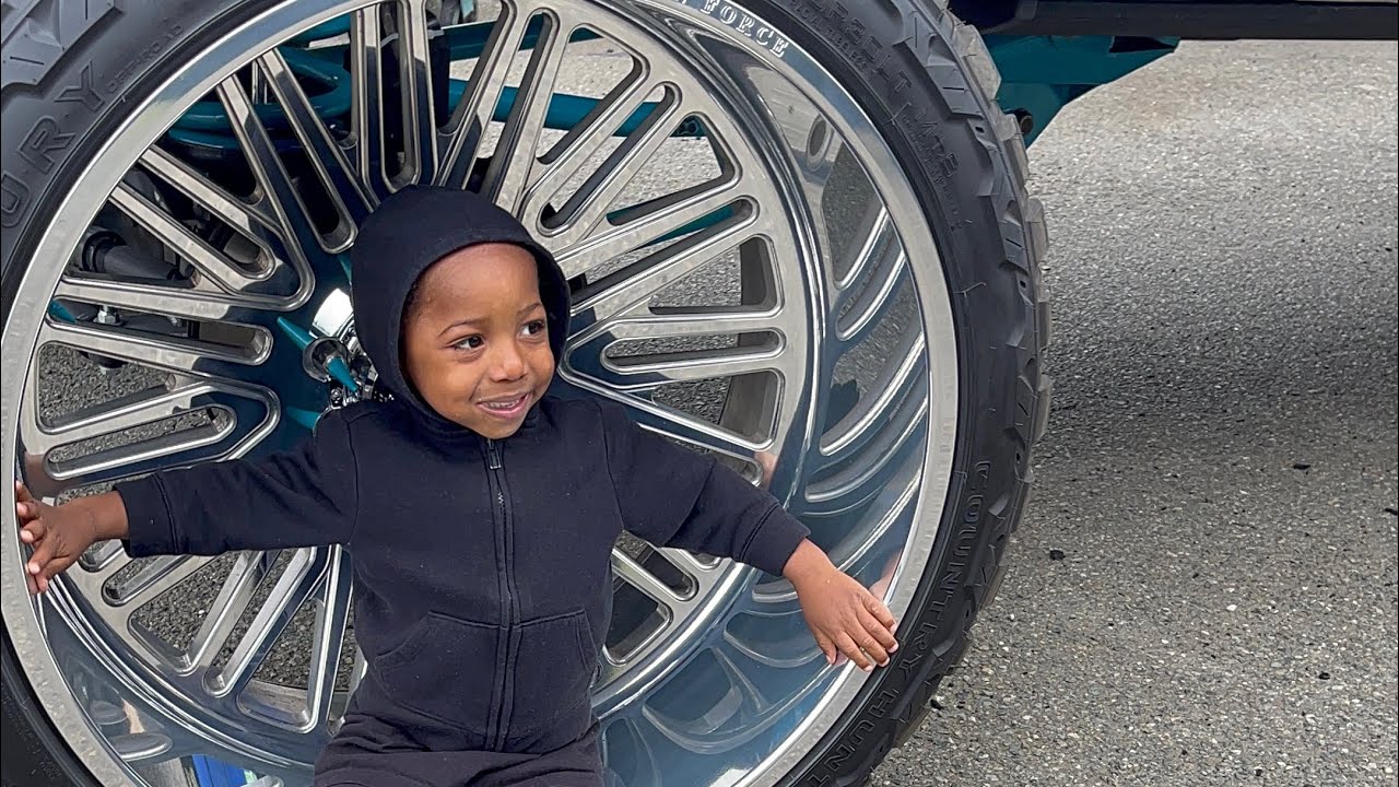 Ram Lifted on 30s 13 inch lift for sale 60k walk by faith not by sight🙏 ...