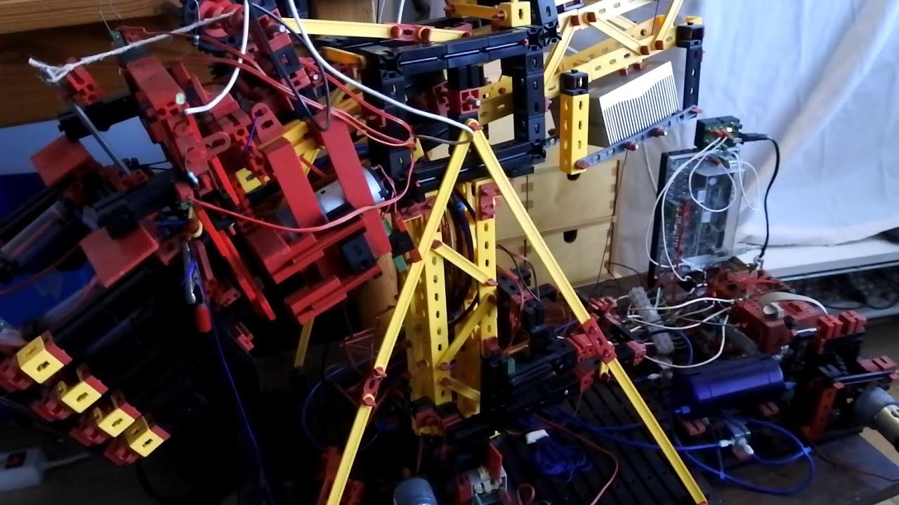 fischertechnik pneumatic "hand" #229 : adding a finger LED - YouTube