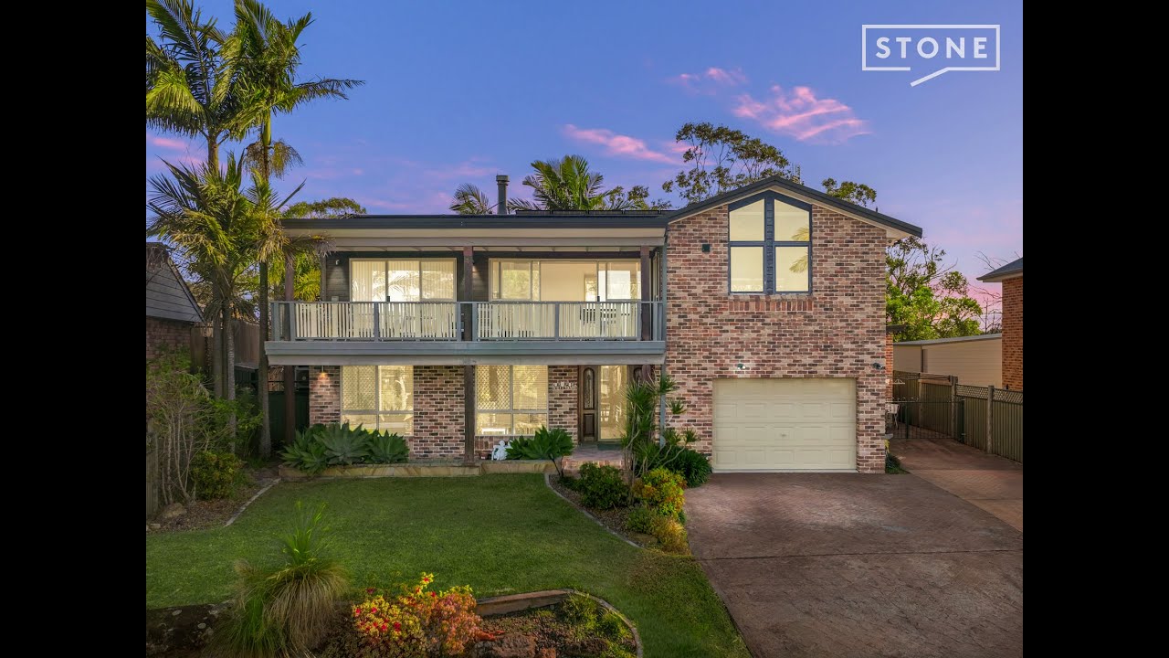 34 Courigal Street, Lake Haven | Louise Barwick - YouTube