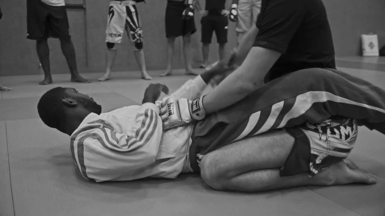 Teaser Humanitaria H-Fight - YouTube