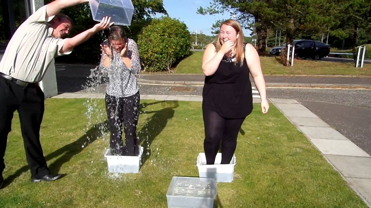 Kerry Allan and Fiona Rankin Maxi Haulage - Ice Bucket Challenge - YouTube