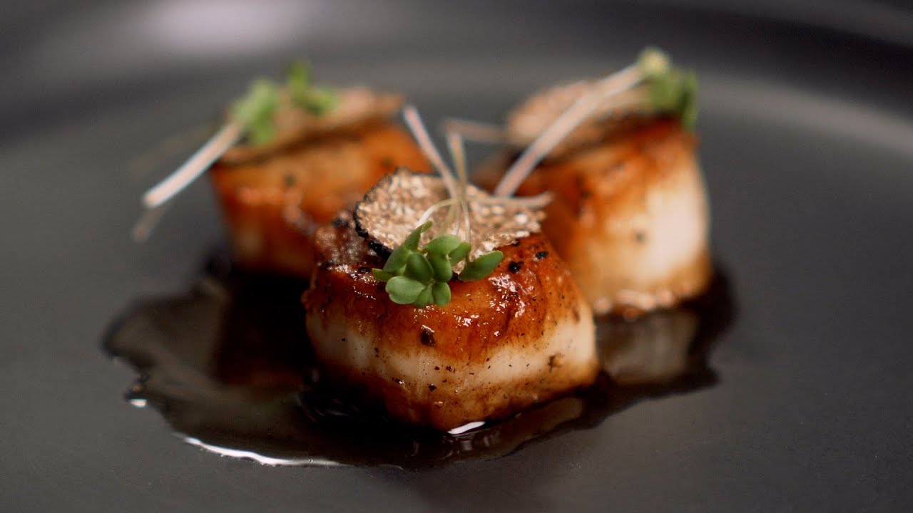 My first time cooking seared scallops and using whole truffles. - YouTube