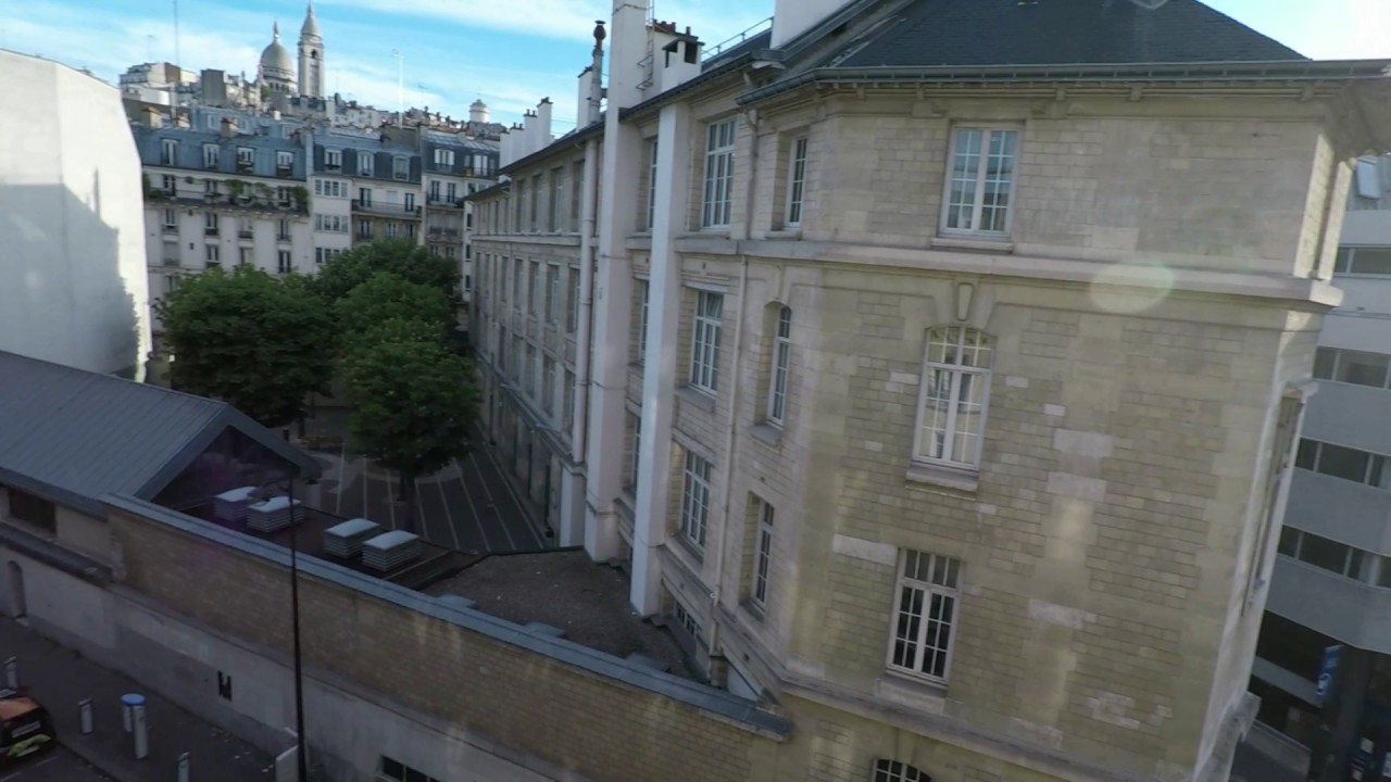 Quick look at a Le Montclair Montmartre Hostel Room Paris, France - YouTube