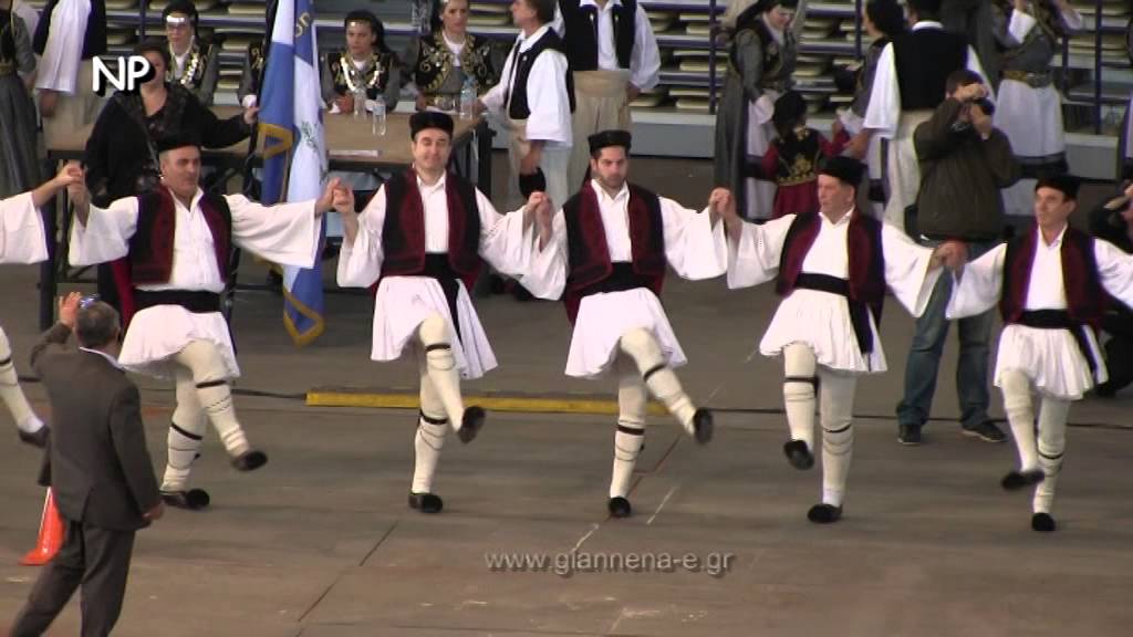 34-Πίτα Ηπειρώτη 2014 "Παπάς βαρεί τα σήμαντρα" Κομπανία «Λαλητάδες ...