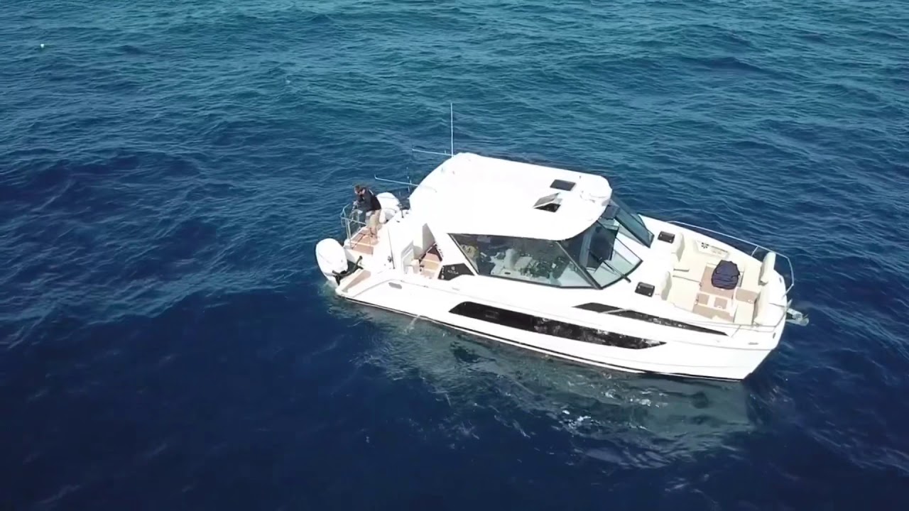 AQUILA 36 Fishing/Diving Edition - YouTube