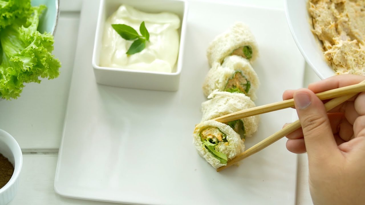 Sushi de pan y atún - YouTube
