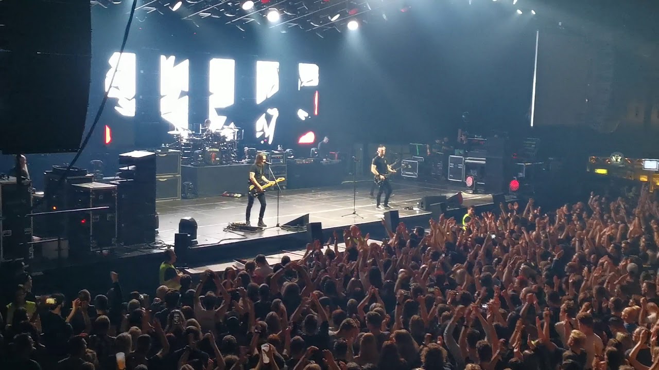 Godspeed - Alter Bridge - Vienna - 2019 - live - YouTube