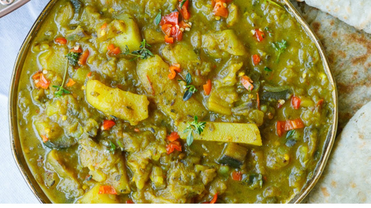 Mouthwatering Trini Curry Eggplant & Potato Recipe (Curry Baigan and ...
