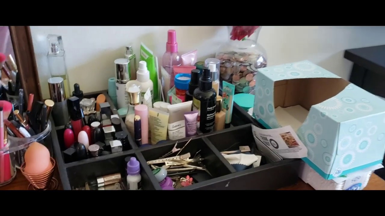 Cleaning up and Organizing My Vanity - YouTube