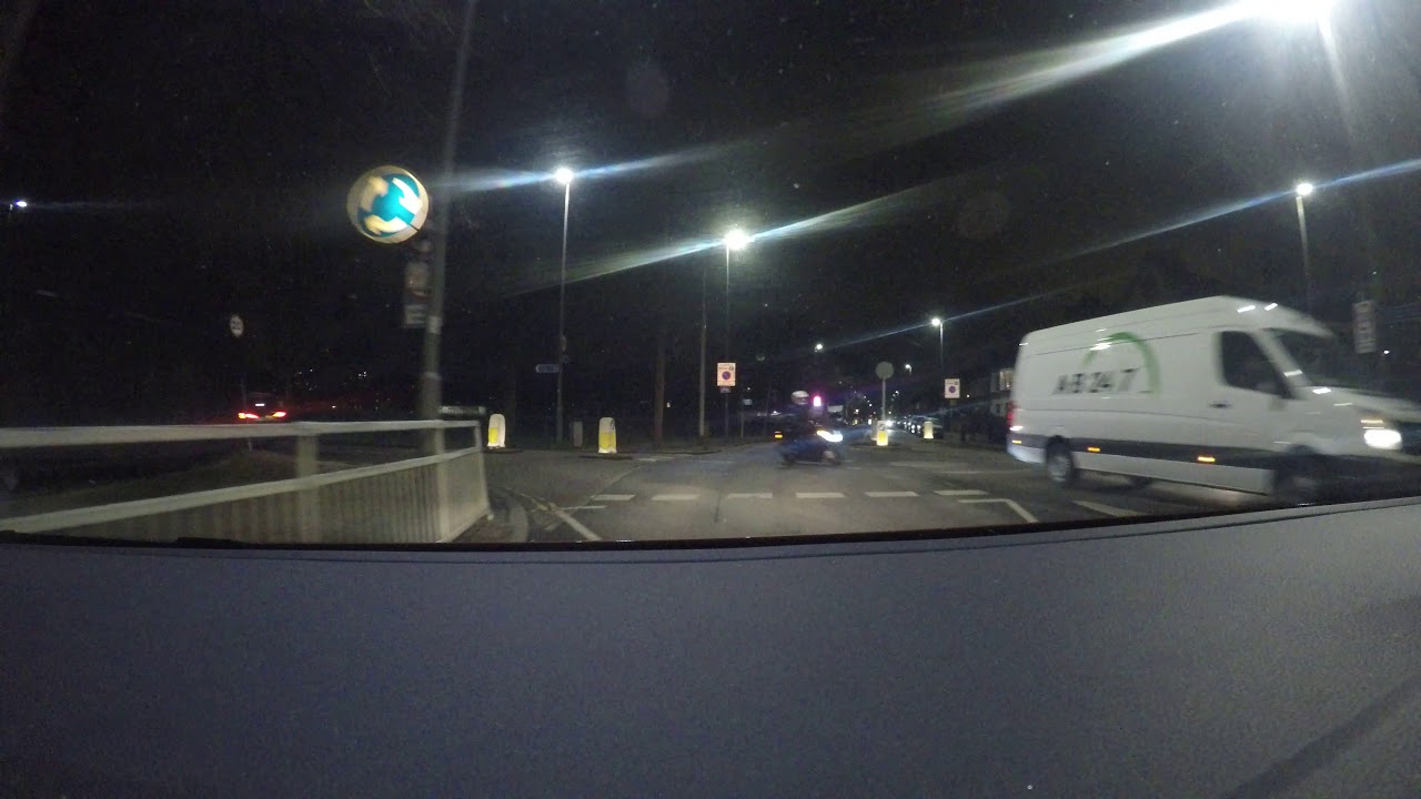 London Night Drive 4K | HMP Wandsworth to Garrat Lane - YouTube