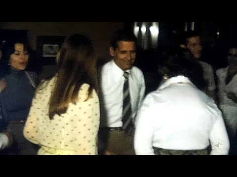 1977 - Ángela cumple 4 años con la familia Campuzano y Solana bailando todos juntos.
