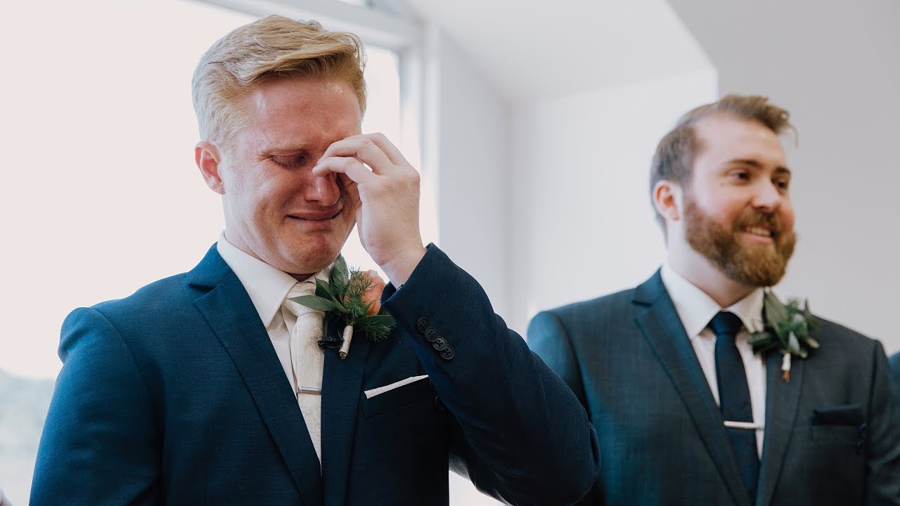Emotional Groom Cries Tears of Joy When He Sees His Beautiful Bride ...