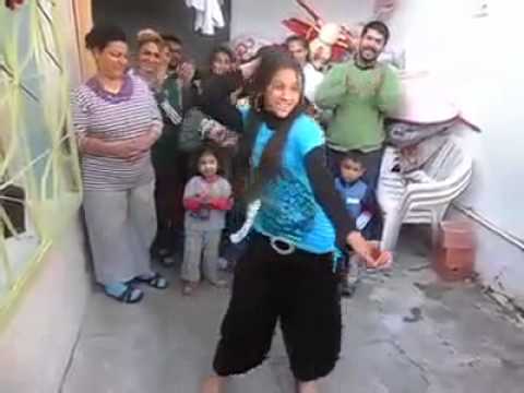 roman kızından harika dans show