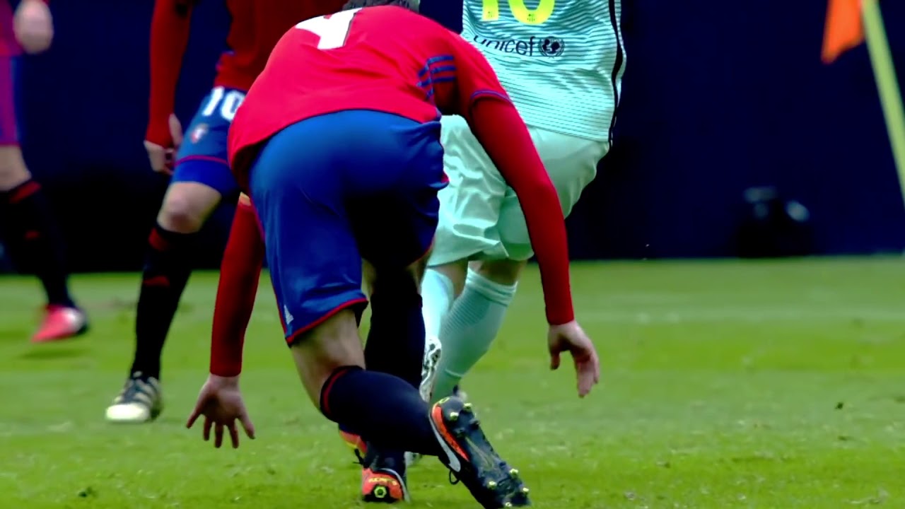 Leo Messi Dribbling Skills In Slow Motion - YouTube