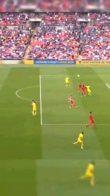 amazing football ⚽ hacks second one is an awesome one 😎 must watch pls ...