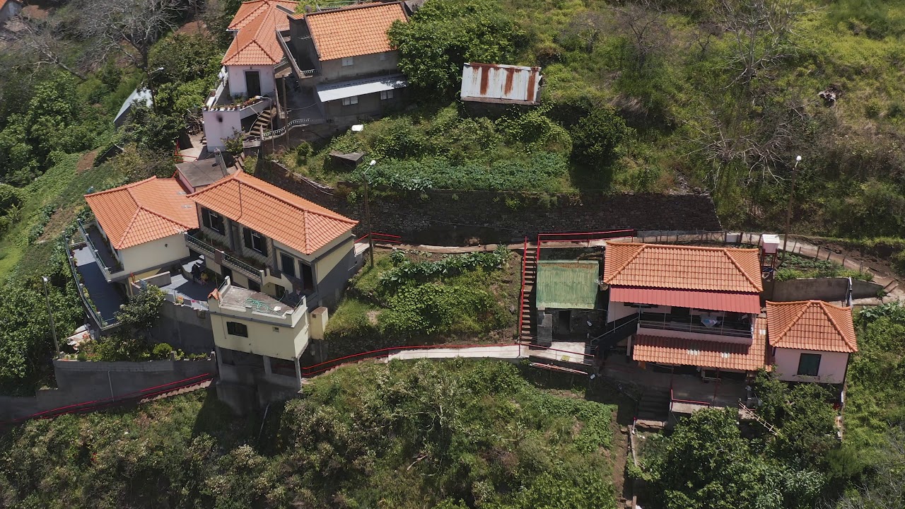 Sitio da Furna Freguesia da Ribeira Brava - YouTube