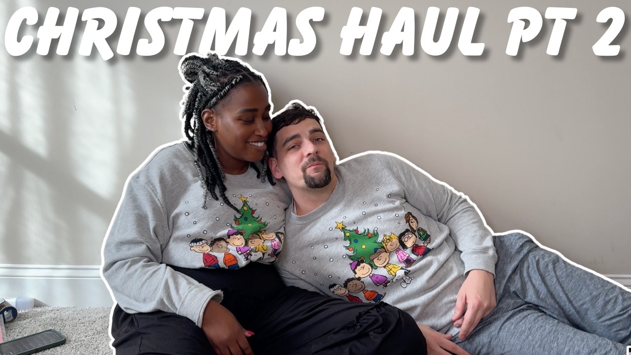 SNEAKY PARENTS | Wrapping Christmas Gifts Pt. 2 - YouTube