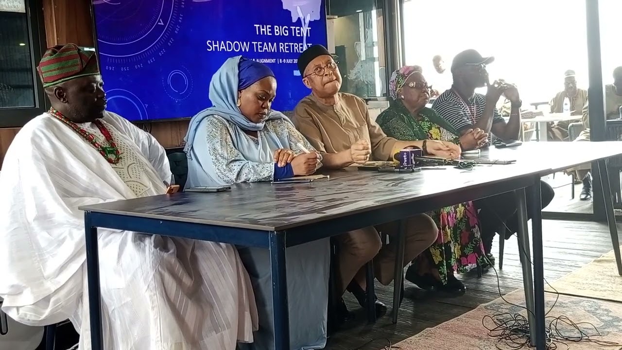 Lewis-Skelly, Heaven React as Arsenal Confirms Michal Rosiak's ...