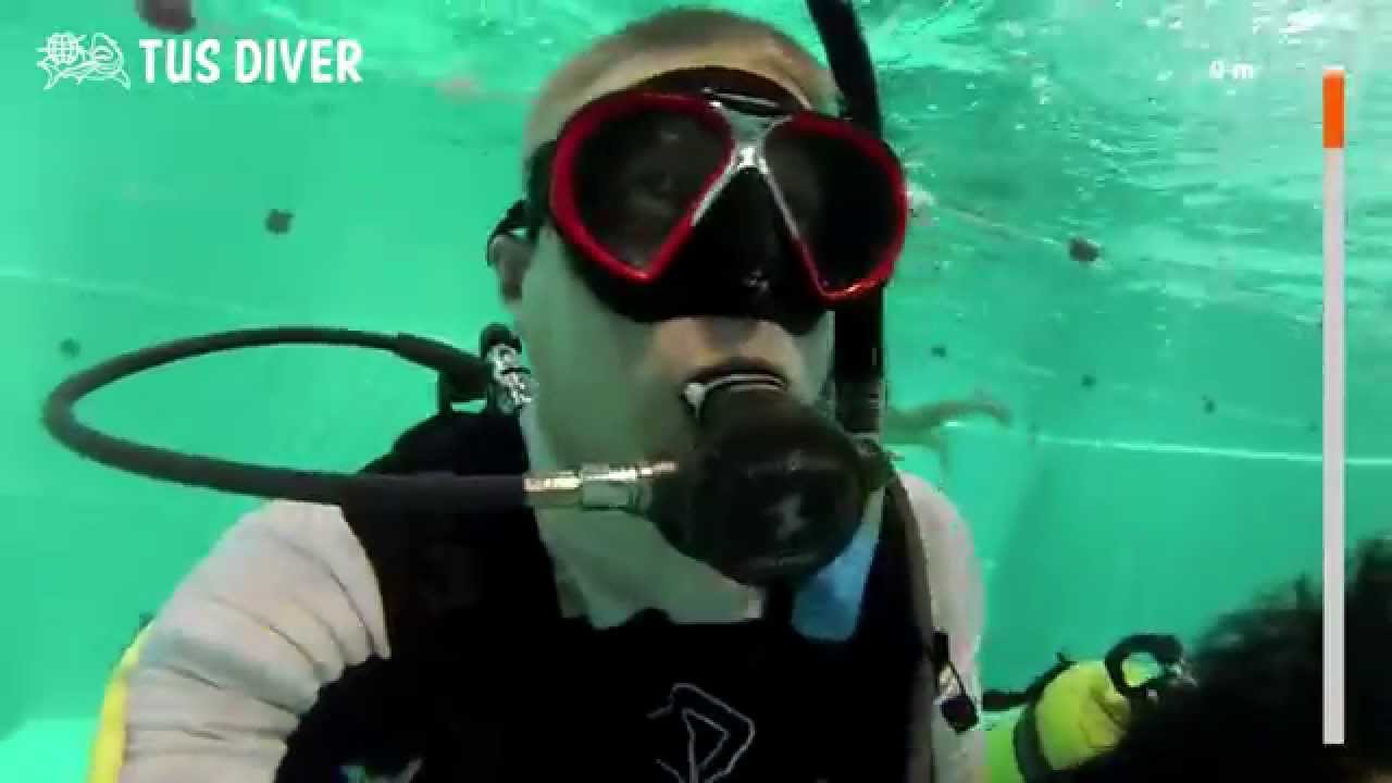 Tauchen im Nemo 33 in Brüssel - 2015 - YouTube