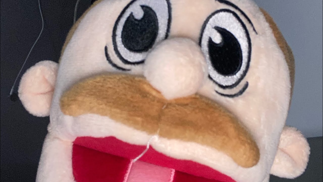 My Marvin puppet came - YouTube