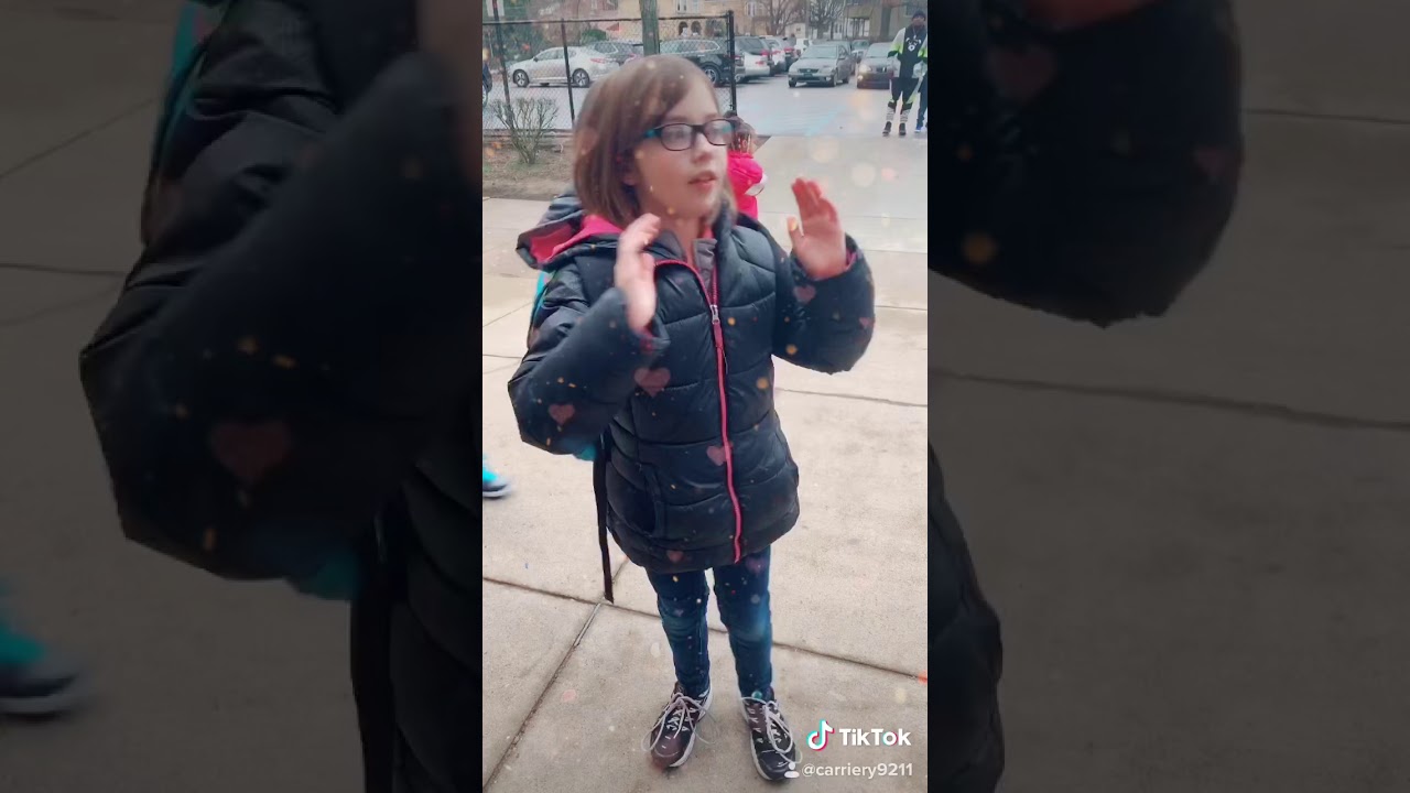 Rylee doing tik tok donut shop song ☺️ - YouTube