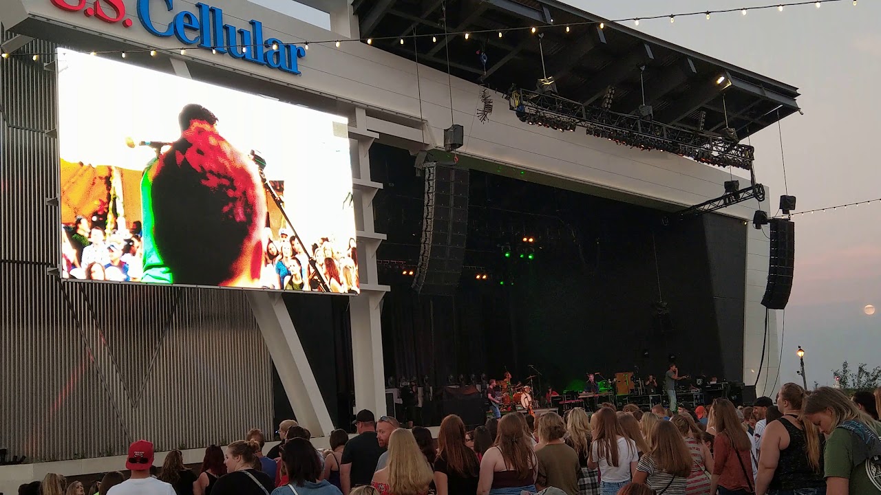 Walker Hayes - mashup "Jiggy with It" and "No Scrubs" - YouTube