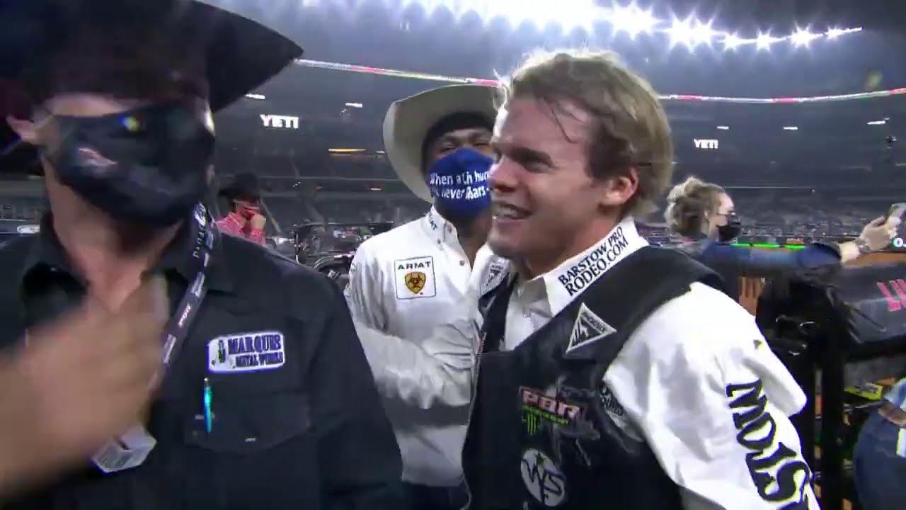 Winning Rides in Round 4 at PBR World Finals 2020! - YouTube