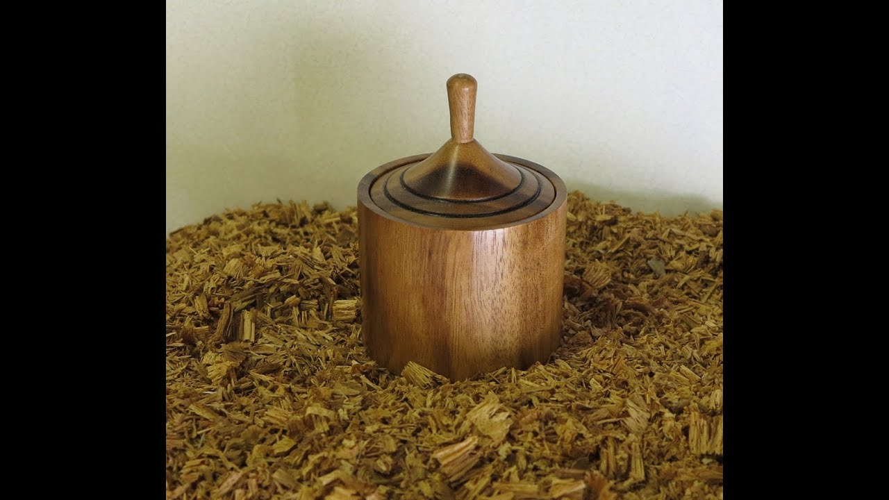 Wood Turning - A Dreidel Box - YouTube
