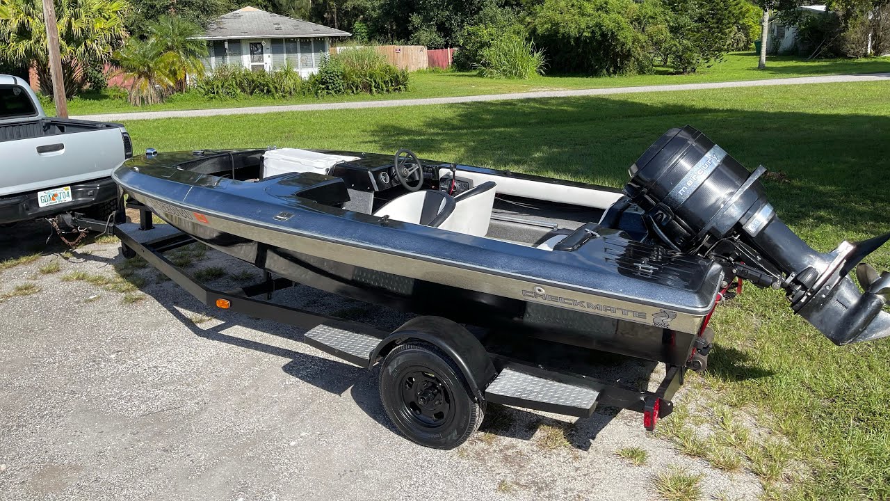 getting the 1980 checkmate ready to go! - YouTube