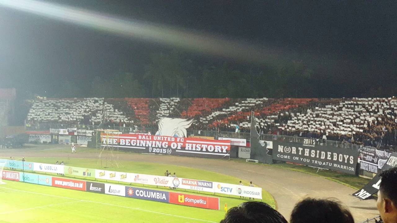 Koreo Bali United Fans! - YouTube