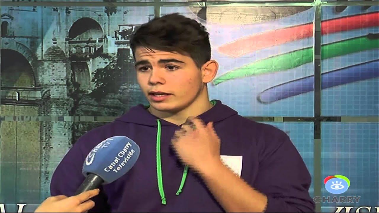 Jonathan Manzano Entrevist Canal Charry TV - YouTube