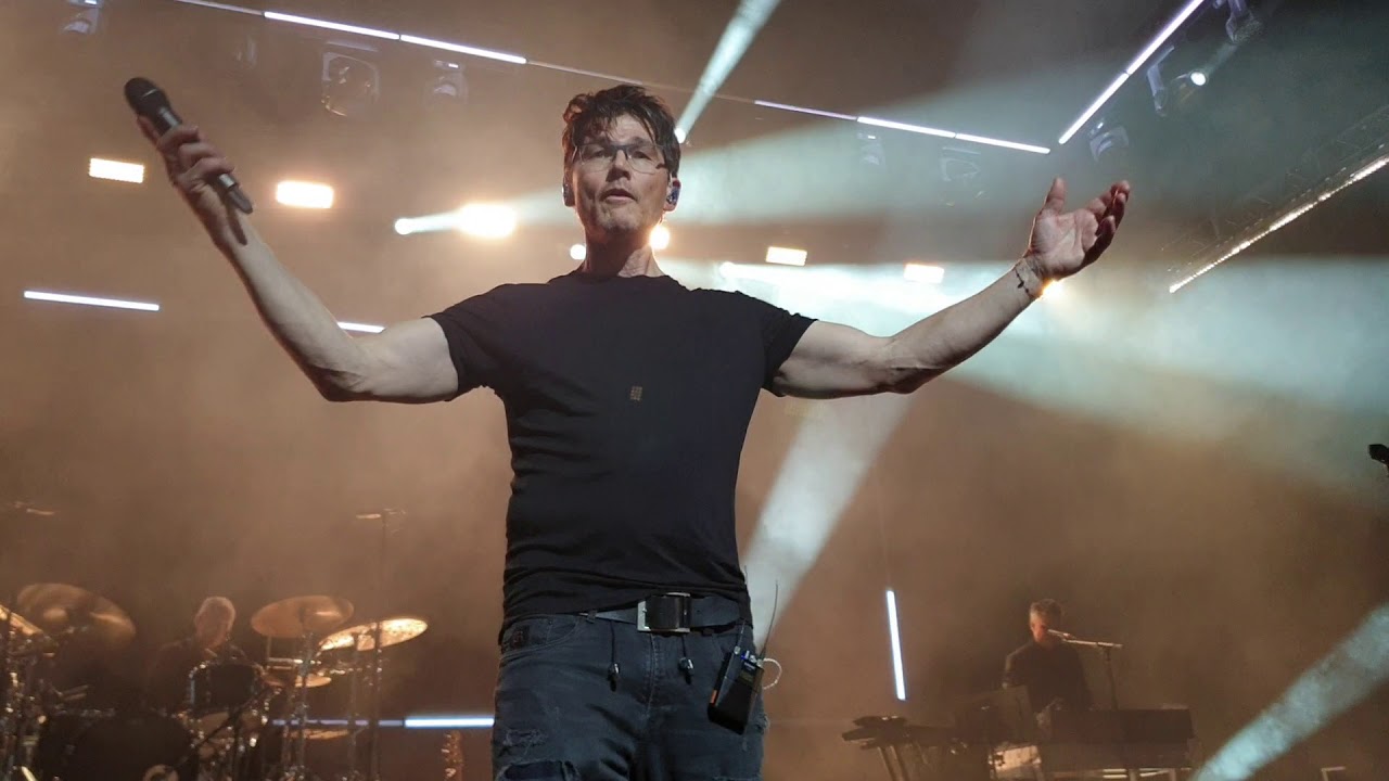A-ha - live in Dubai - 10-Feb-2020 - YouTube