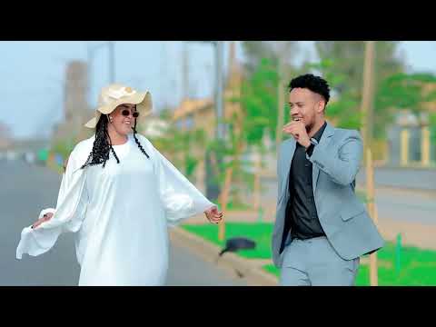 IDIL AYRUUSH FT ANWAR TOTTI DHAANTO CUSUB \