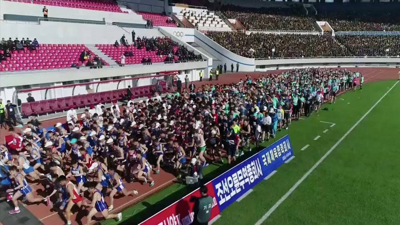 Largest field takes part in DPRK marathon - YouTube
