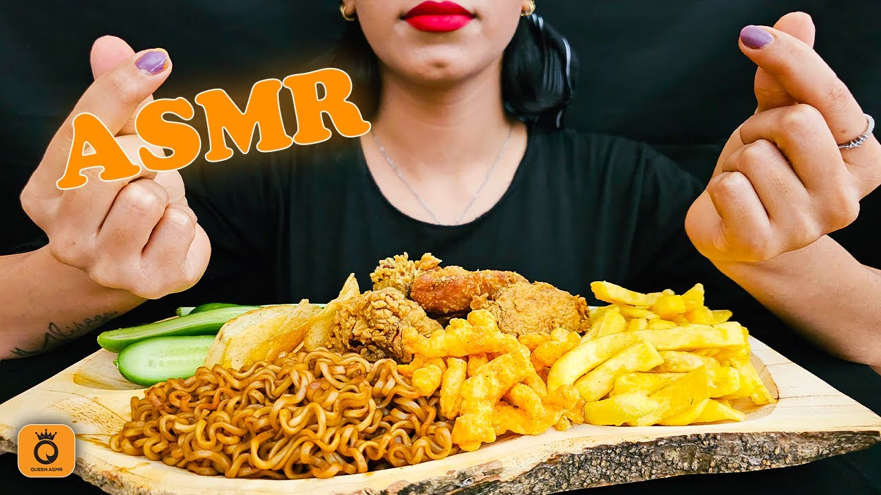 ASMR SPICY NOODLES CHICKEN SKIN😋 : EATING SOUNDS : LIGHT WHISPERS ...