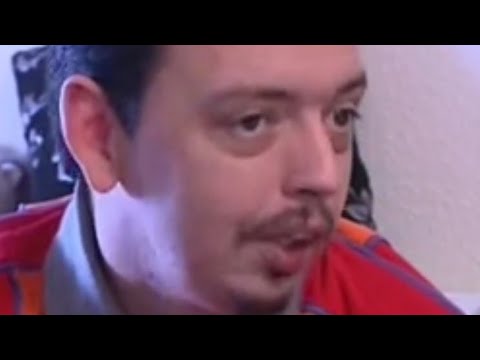 Psycho Andreas hat spaß auf dem Balkon