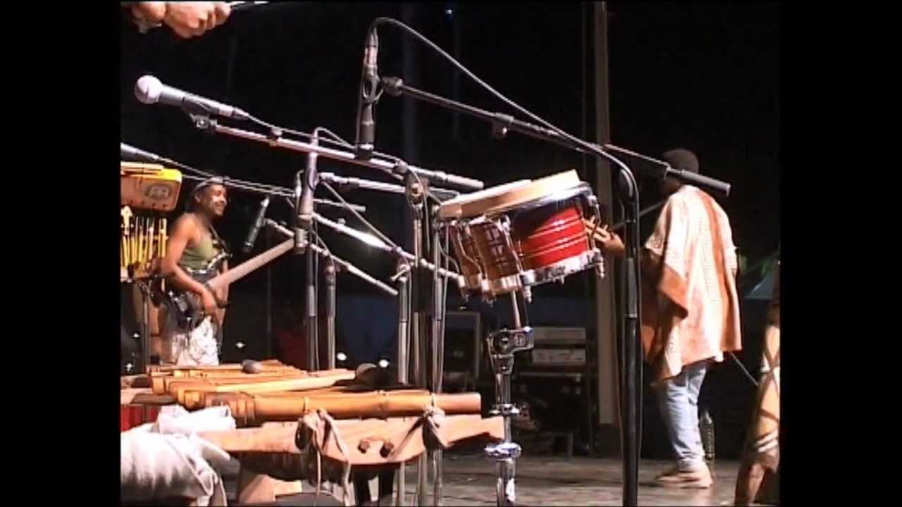 LATHERAL/TIMBILA MUZIMBA (Mayotte/Mozambique), titre: ALAWA MAORE AJA ...