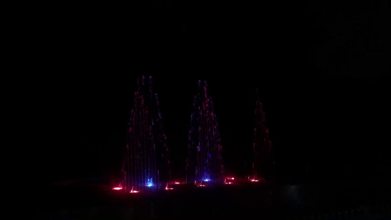 Waltzing Waters feature added for Edison Ford's 41st annual Holiday ...