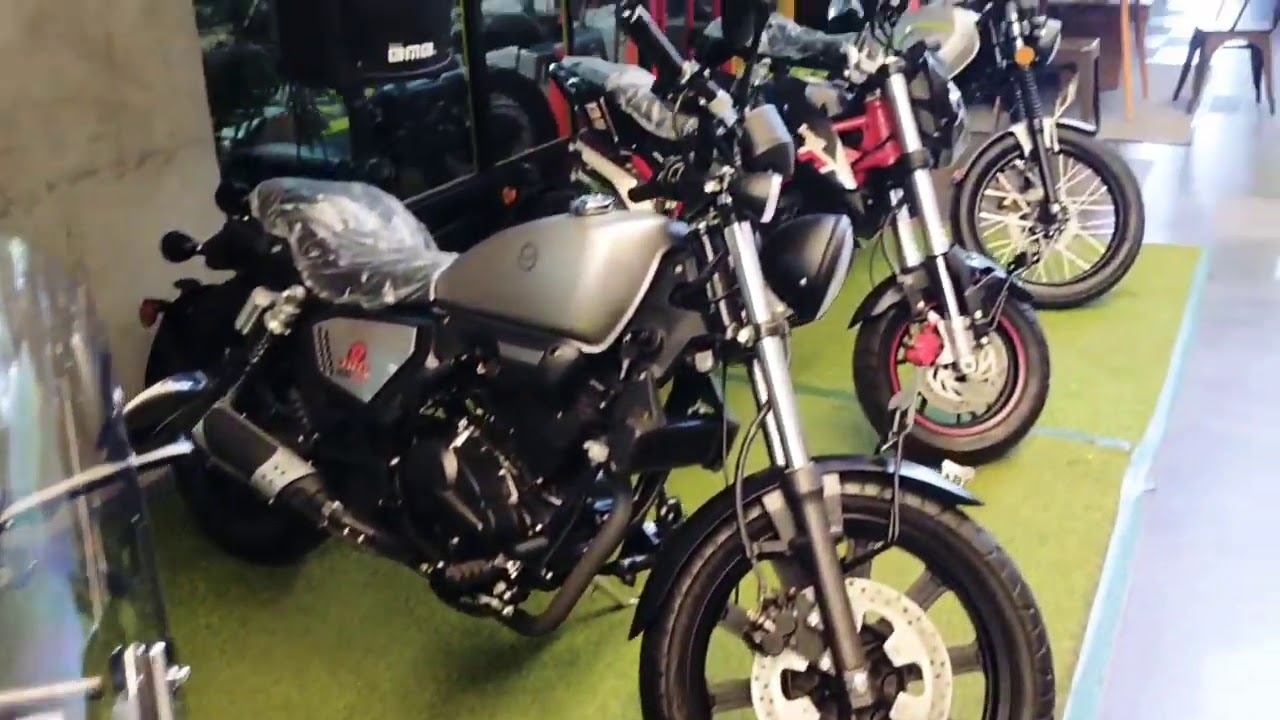 Benelli Garage Motobi 200 evo - YouTube
