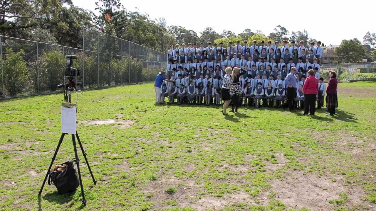 Time lapse school photo - YouTube