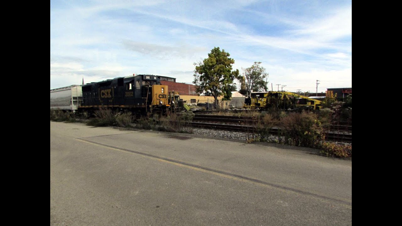 m3066 CSX ballast crew for BLE 643 - YouTube