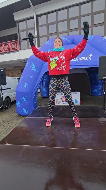 Rozgrzewka przed 40. międzynarodowy bieg sylwestrowy. Poznań. Malta - YouTube