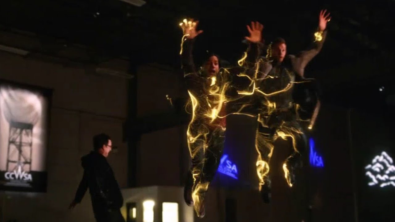 The Flash 4x12 - Cisco e Ralph Voltam ao Tamanho Normal |Legendado ...