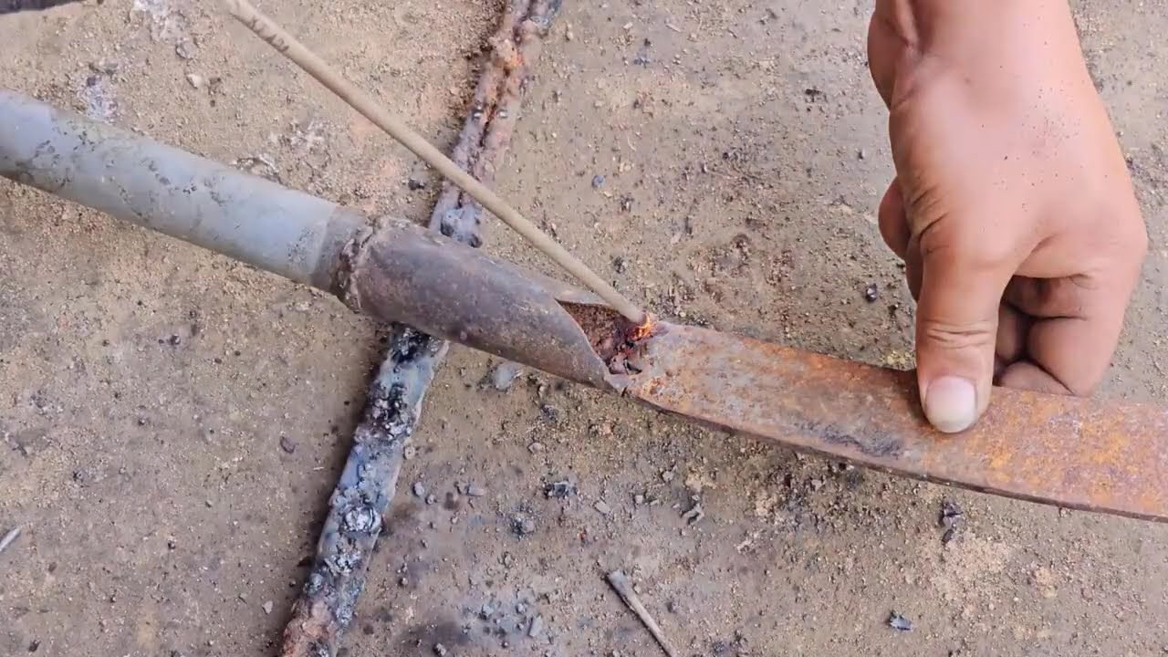 Talented 18-Year-Old Girl Successfully Repairs a Broken Welding Machine ...