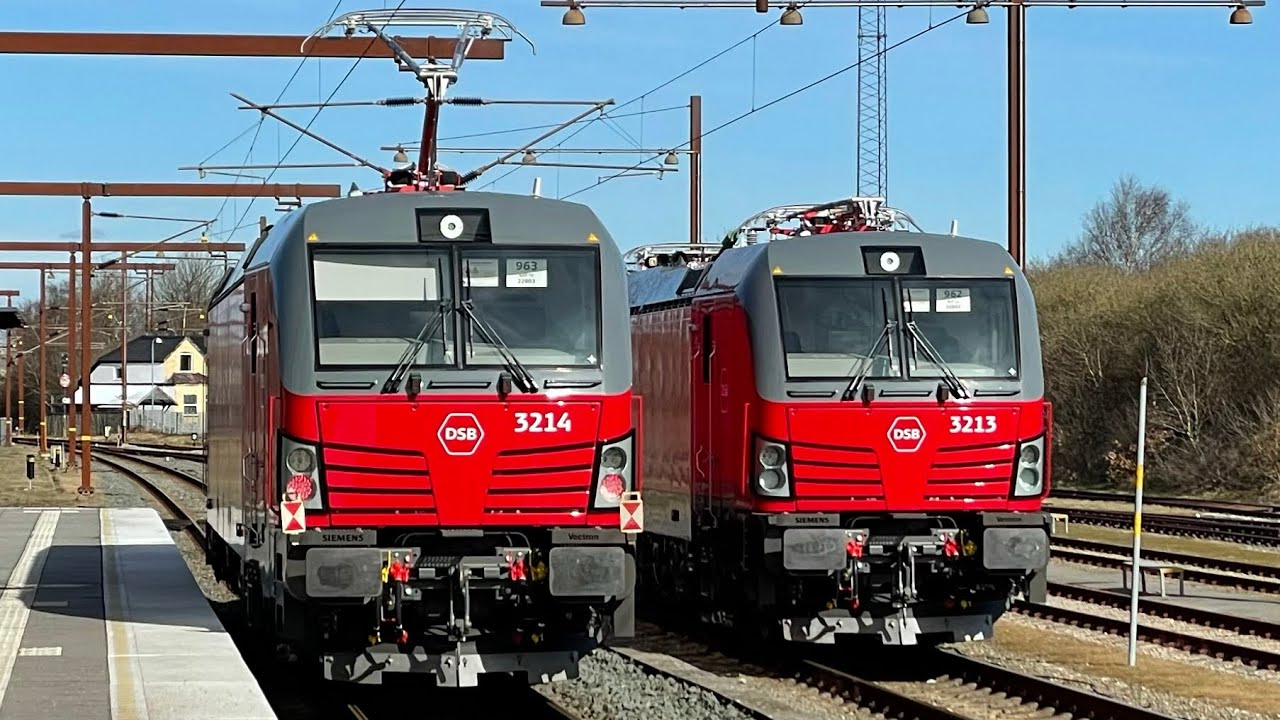 DSB Vectron Litra EB3213 + EB3214 og mange andre godstog - YouTube