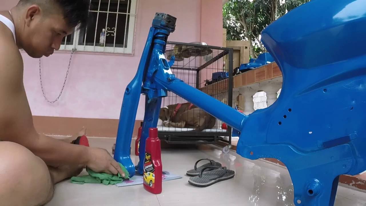 Honda C70 Build: Part 4 Sand and Polishing - YouTube